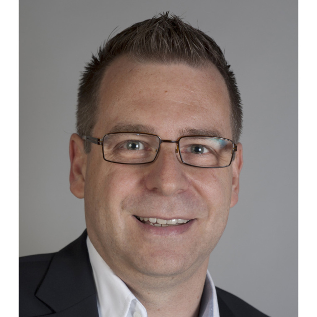 Roland Fuhry - Group Accounting - VIENNA INSURANCE GROUP AG Wiener ...