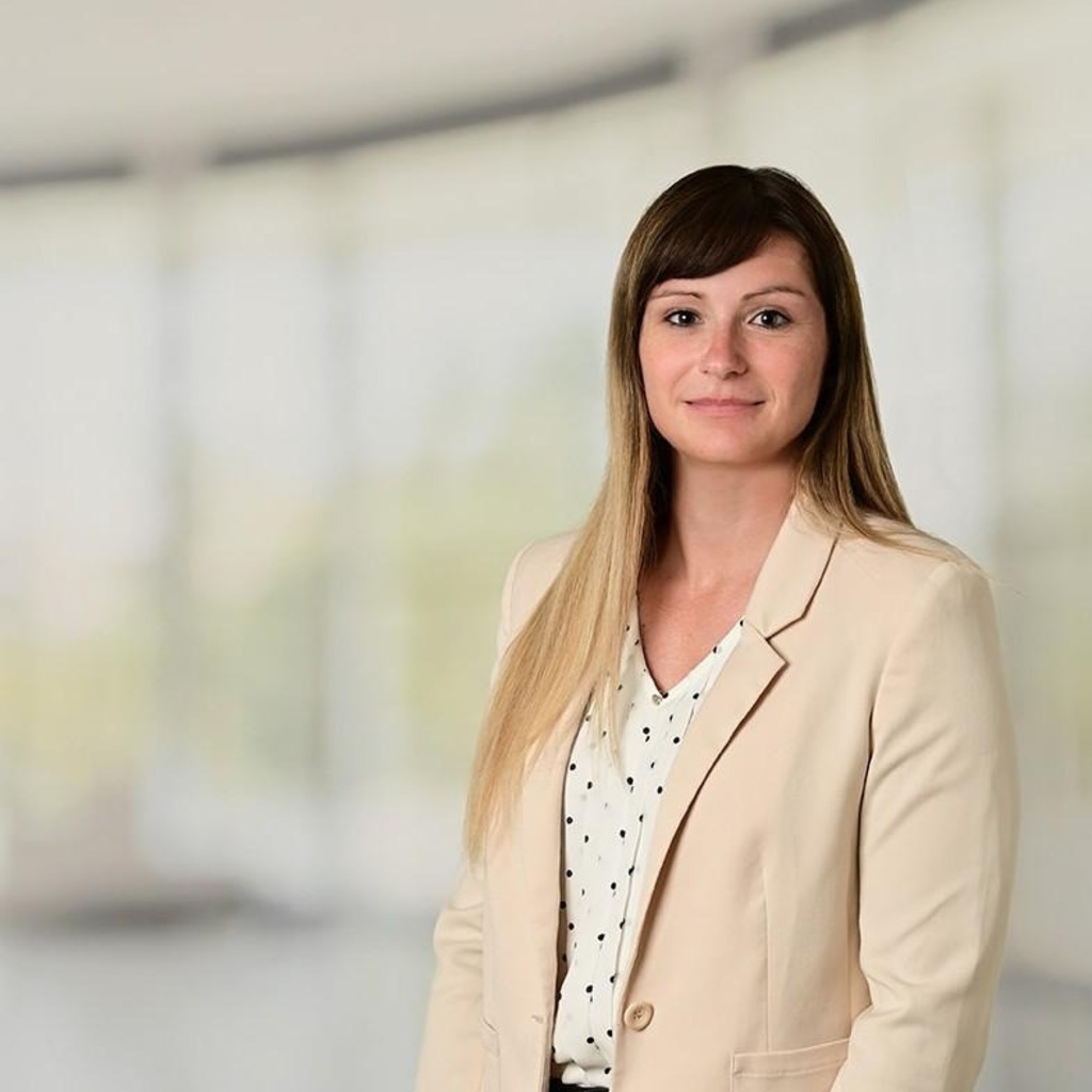 Lea Schäfer - Senior Property Managerin - Savills Property Management ...