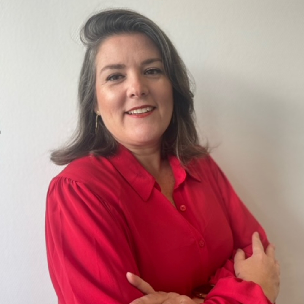 Carolina Maria Albuquerque - Verkaufsleiterin - Theodosio Randon / DMN ...