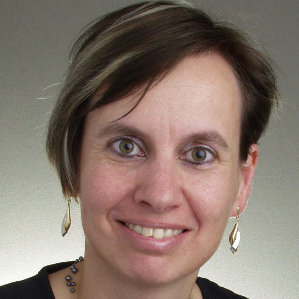 Daniela Mathis's Instagram, Twitter & Facebook on IDCrawl