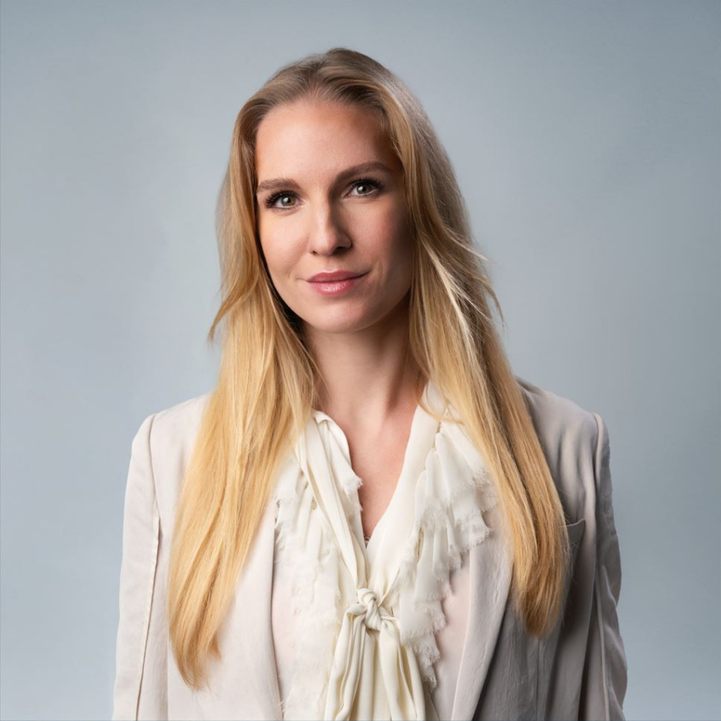 Deborah Beck - Innenarchitektin - G. I. Garant Immobiliengesellschaft ...