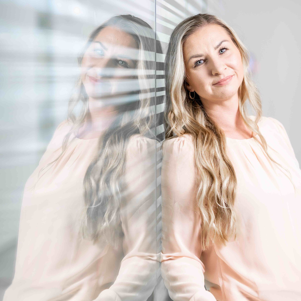 Beata Pasternak - Assistenz Leiter IT-Prüfung und Beratung - AWADO GmbH WPG StBG | XING