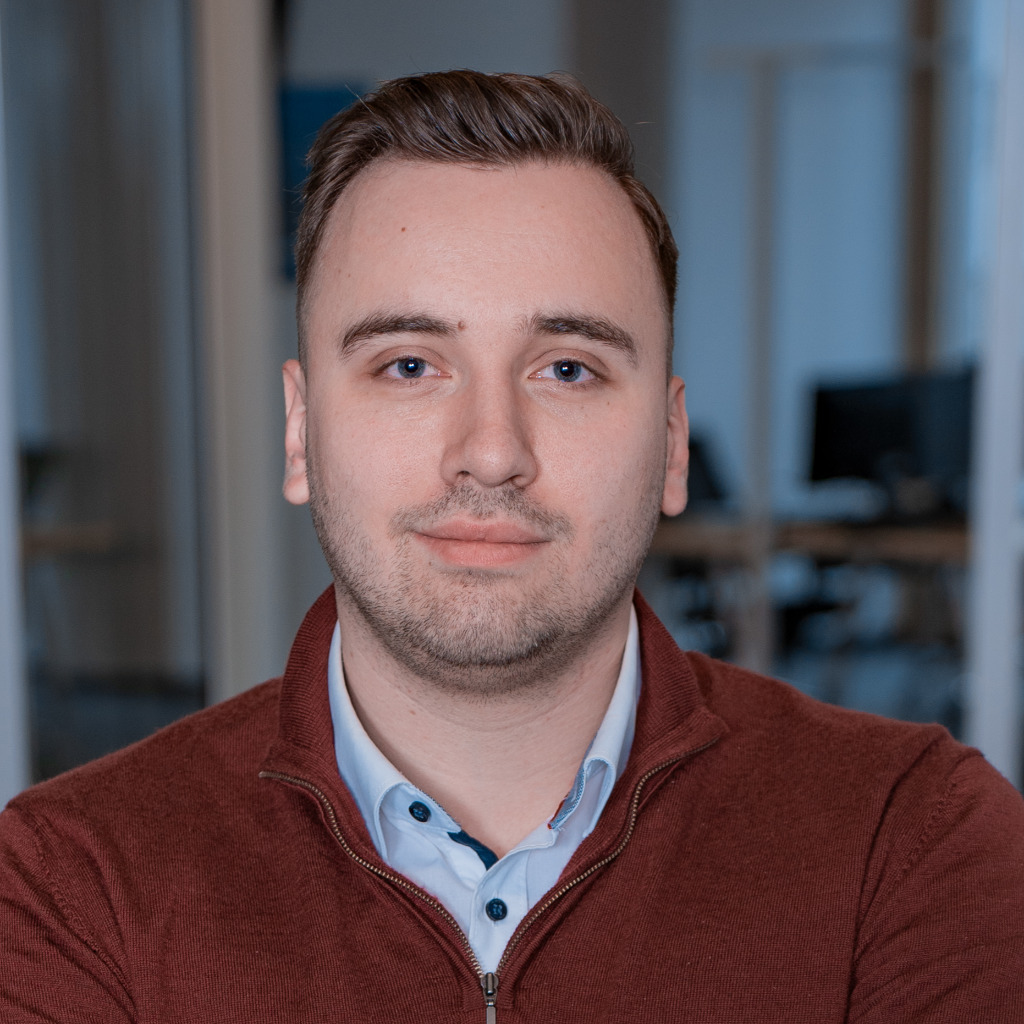 Moritz Maas - Personalberater | Consultant | Legal - ONE HIRING | XING