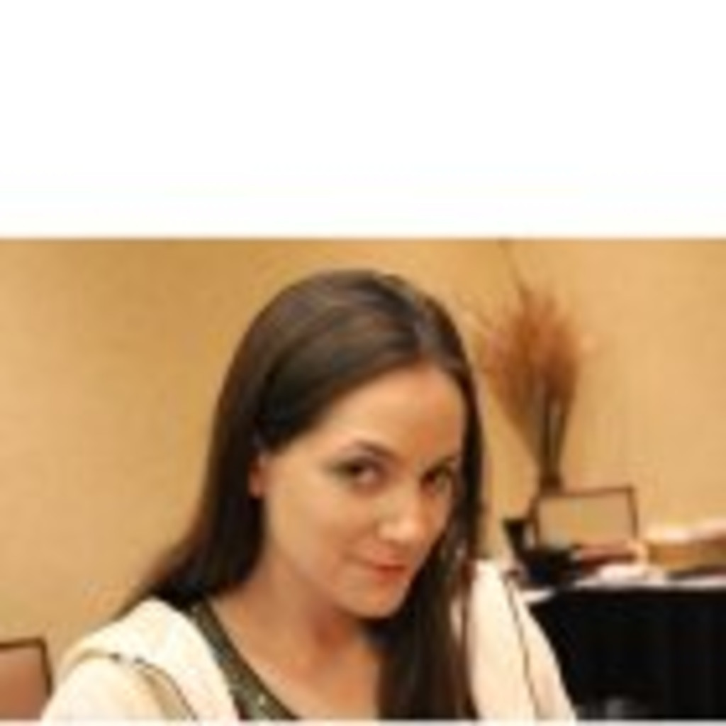 Morgan Barnhart - Social Media Specialist - AMS | XING