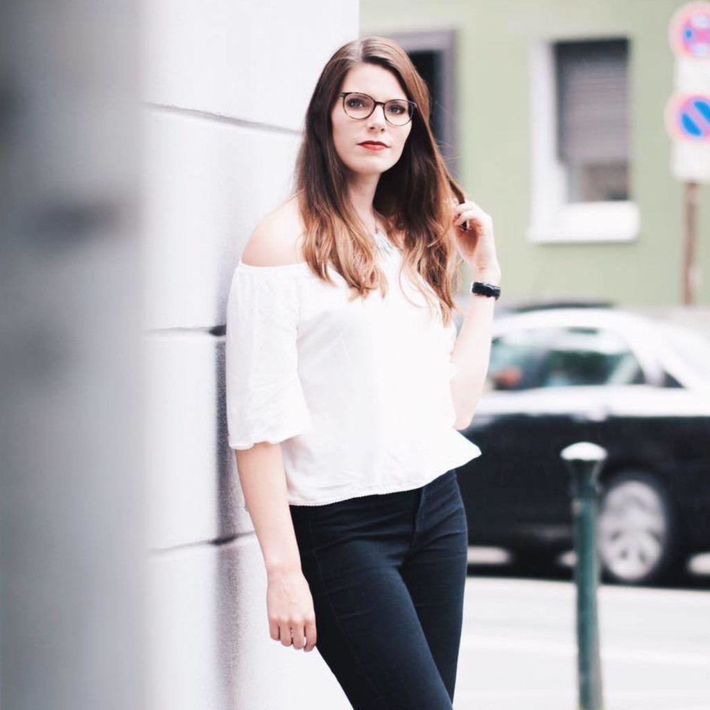 Jennifer Ritter - DTP Operator - Scholz & Friends commerce GmbH | XING