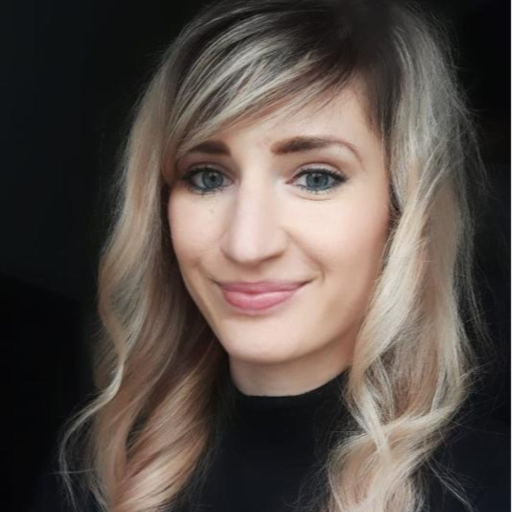 Lisa Klingler's Instagram, Twitter & Facebook on IDCrawl