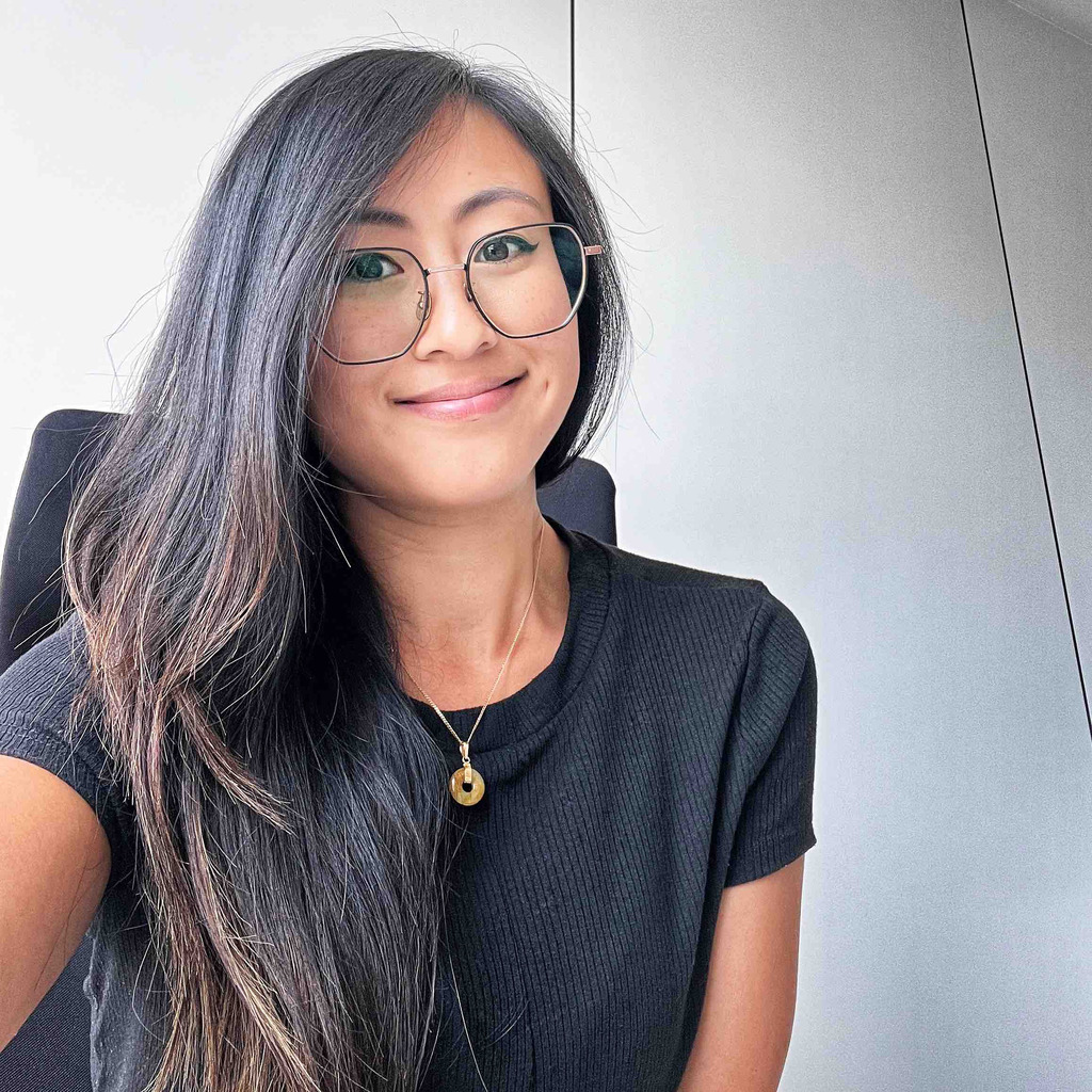 Lisa Truong's Instagram, Twitter & Facebook on IDCrawl