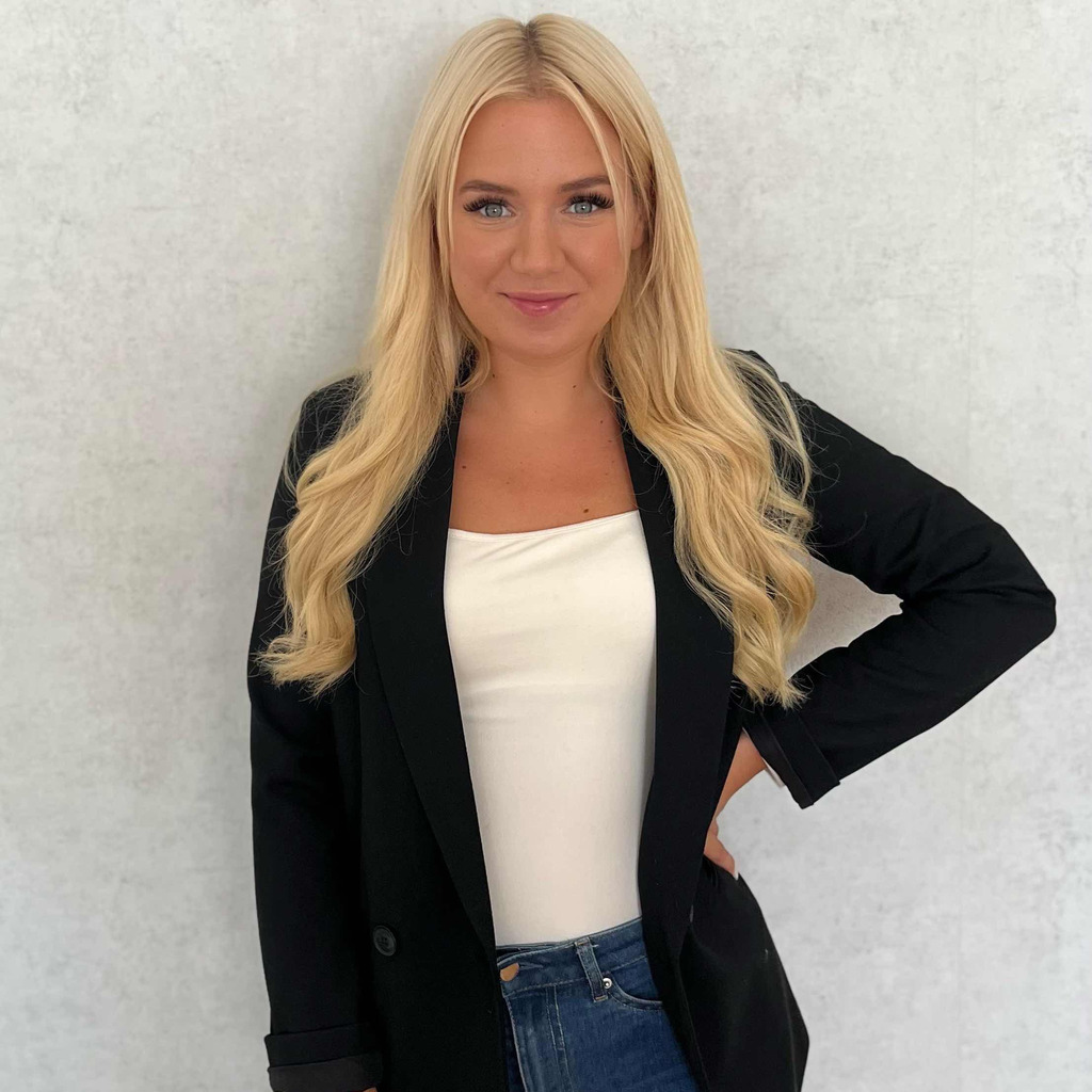 Laura Hartlieb - Ausbildungsbegleitung - Hamburger Arbeitsassistenz | XING