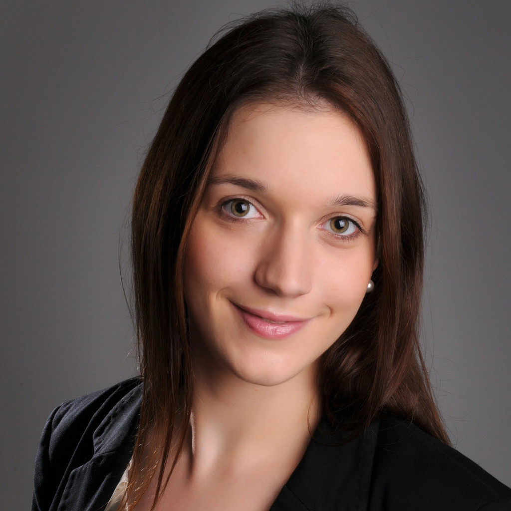 Sarah Majewski's Instagram, Twitter & Facebook on IDCrawl