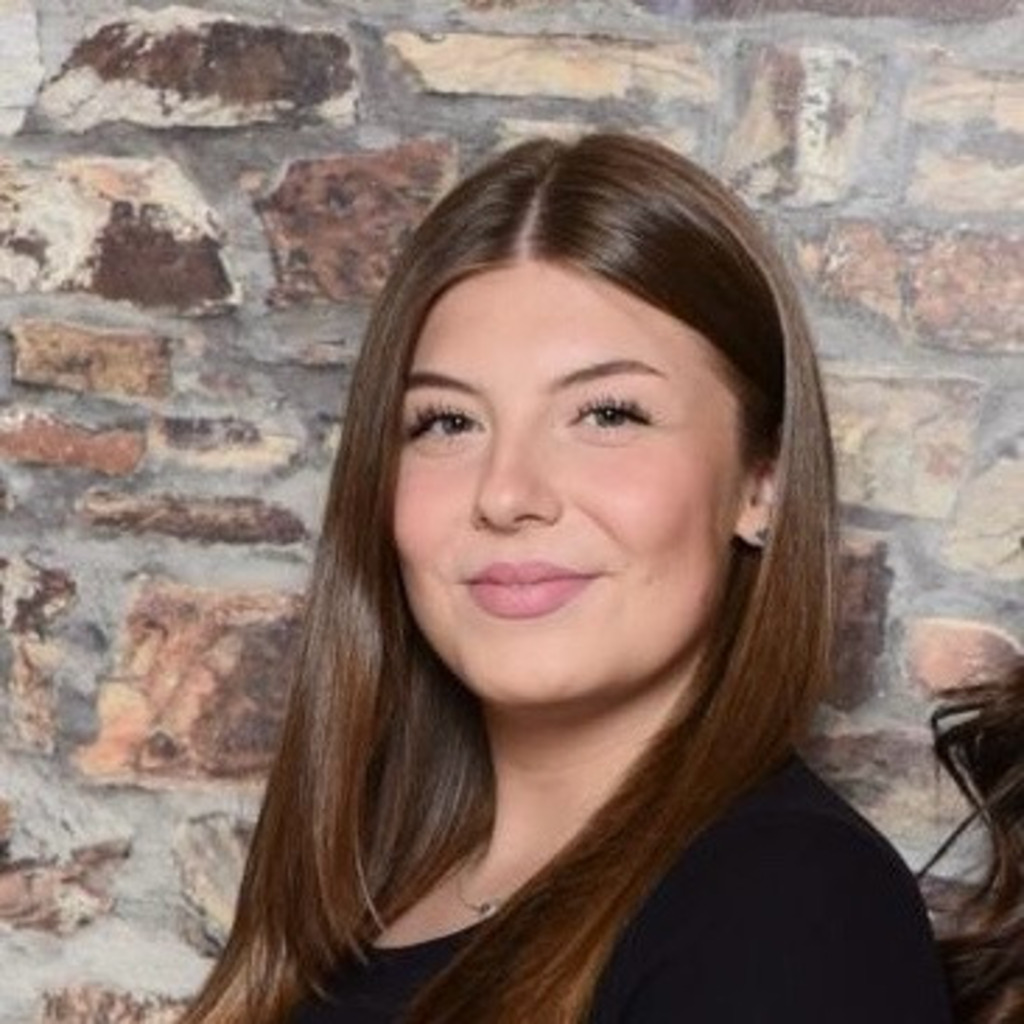 Jennifer Prigge - Auszubildende Kauffrau für Speditions- und ...