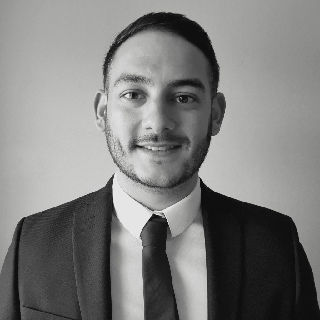 Aaron Hayhurst - Senior Consultant - Spectrum Search | XING