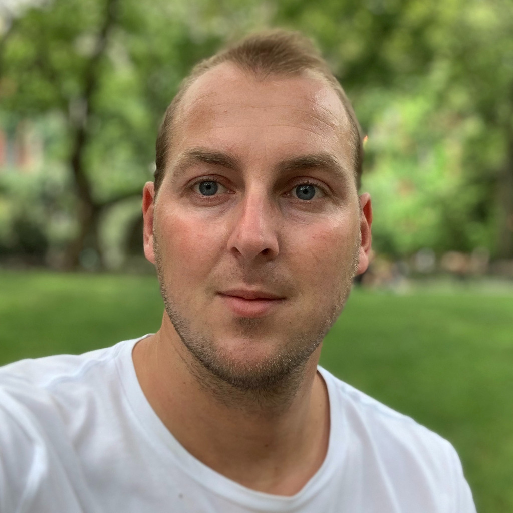 Tom Strohfeldt - Vizepräsident; Chief Operating Officer (COO) - AMTEQ ...