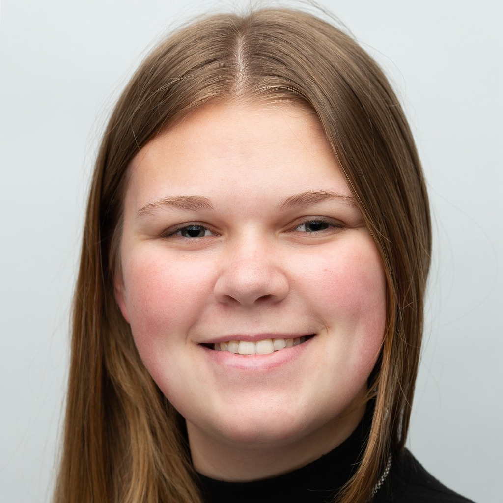 Josefine Reimer - Industriekauffrau - Rolf Fensterbau GmbH | XING