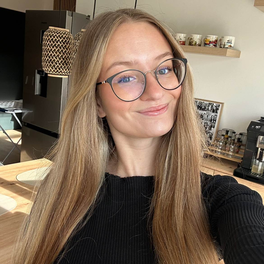 Celina Schmidt - Assistenz Bereichsleitung Erzeugung - Stadtwerke Landshut | XING