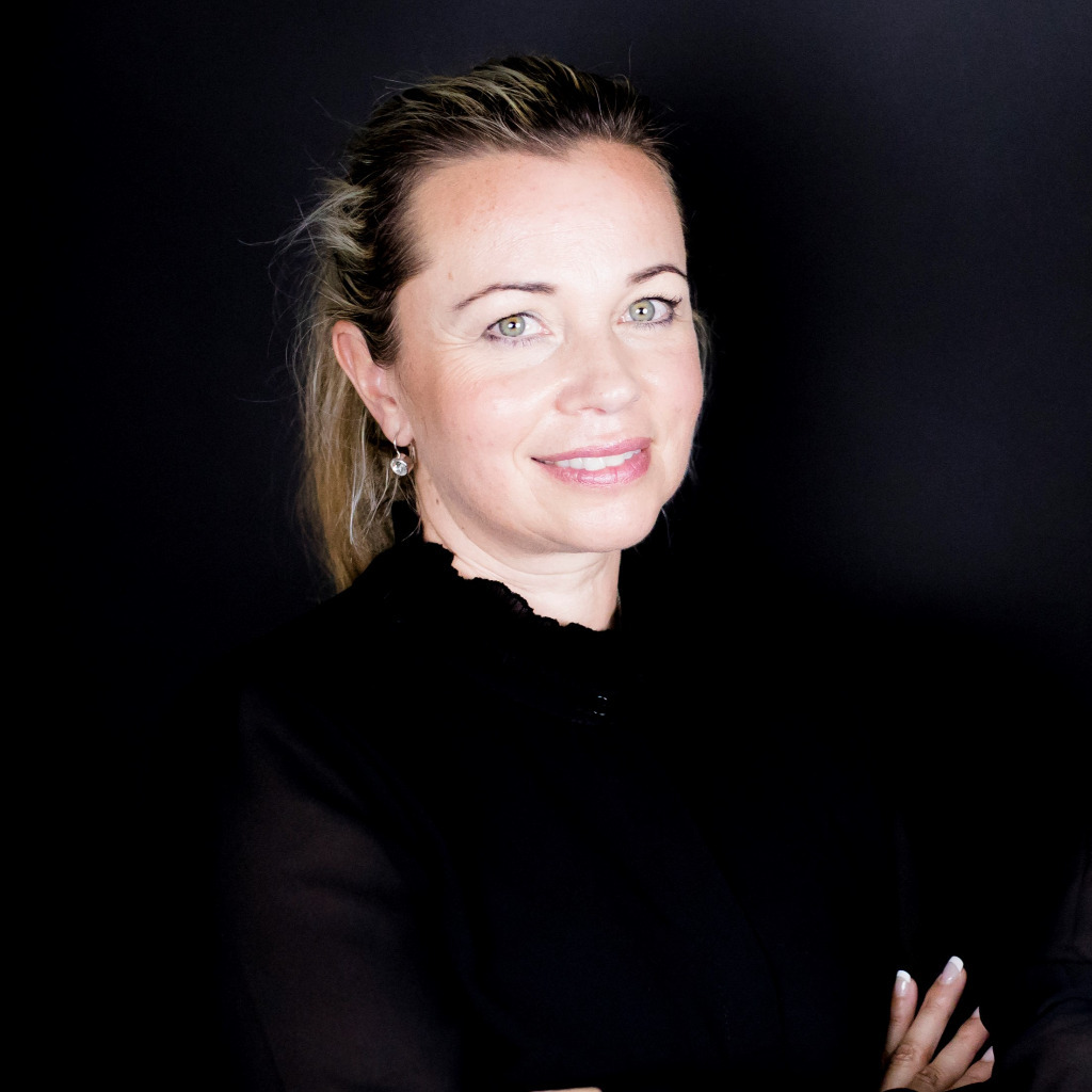 Ursula Reisinger - Feng Shui Beraterin - Feng Shui Schwarz OG | XING