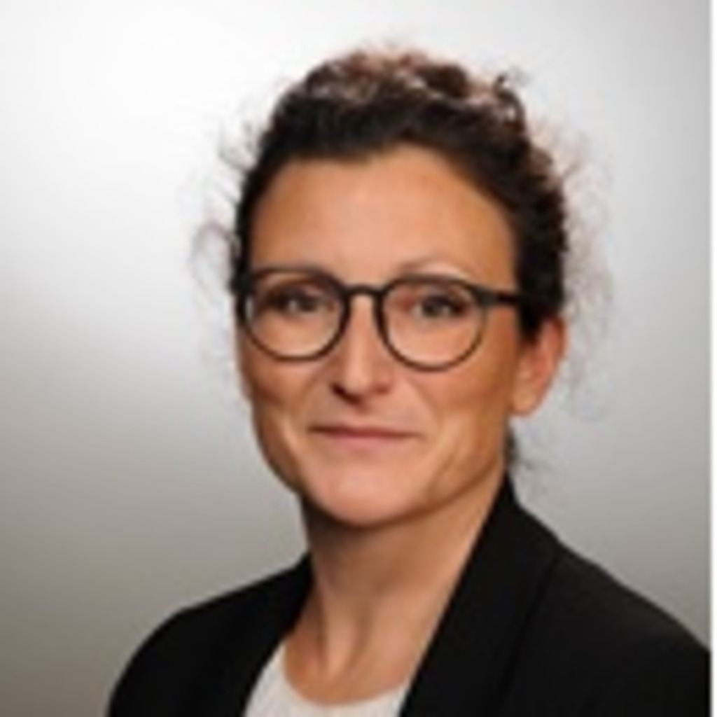 Julia Rathke - Geschäftsführerin, Juristin - Hanseatische ...