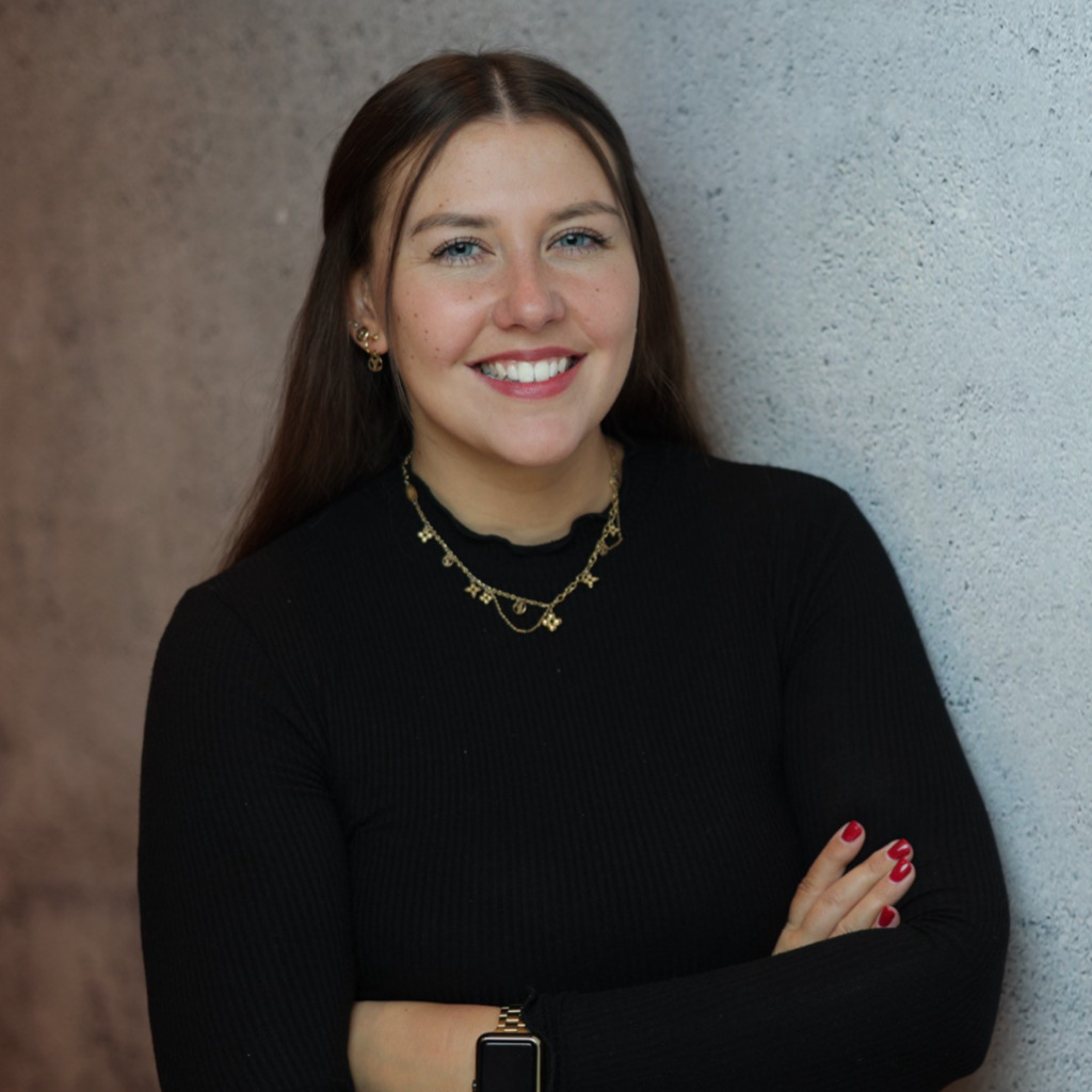 Maxime Kikulski - Recruiterin - Kienzle Automotive GmbH | XING