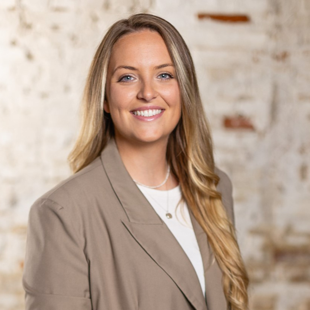 Natascha Nehk - Projektmanagerin - SET COMMUNICATIONS GmbH | XING