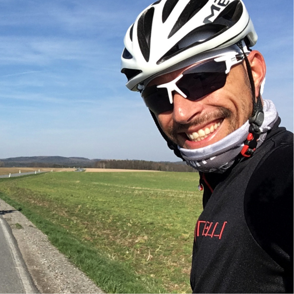 Max Fresch - Social Media Manager - Meine Kartenmanufaktur | XING