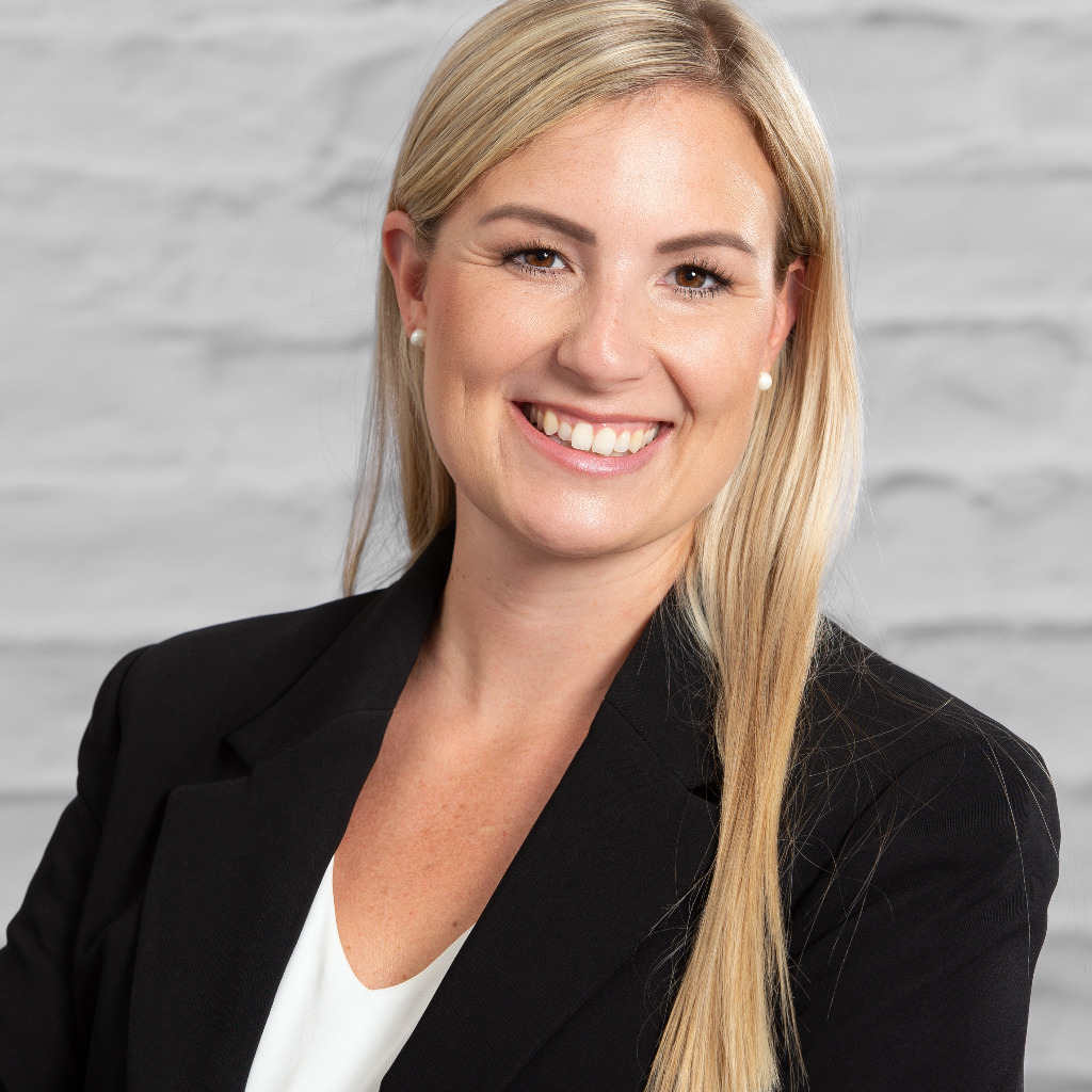 Susanne Wolf - Regionalleiterin Expansion und Immobilien - Edeka ...