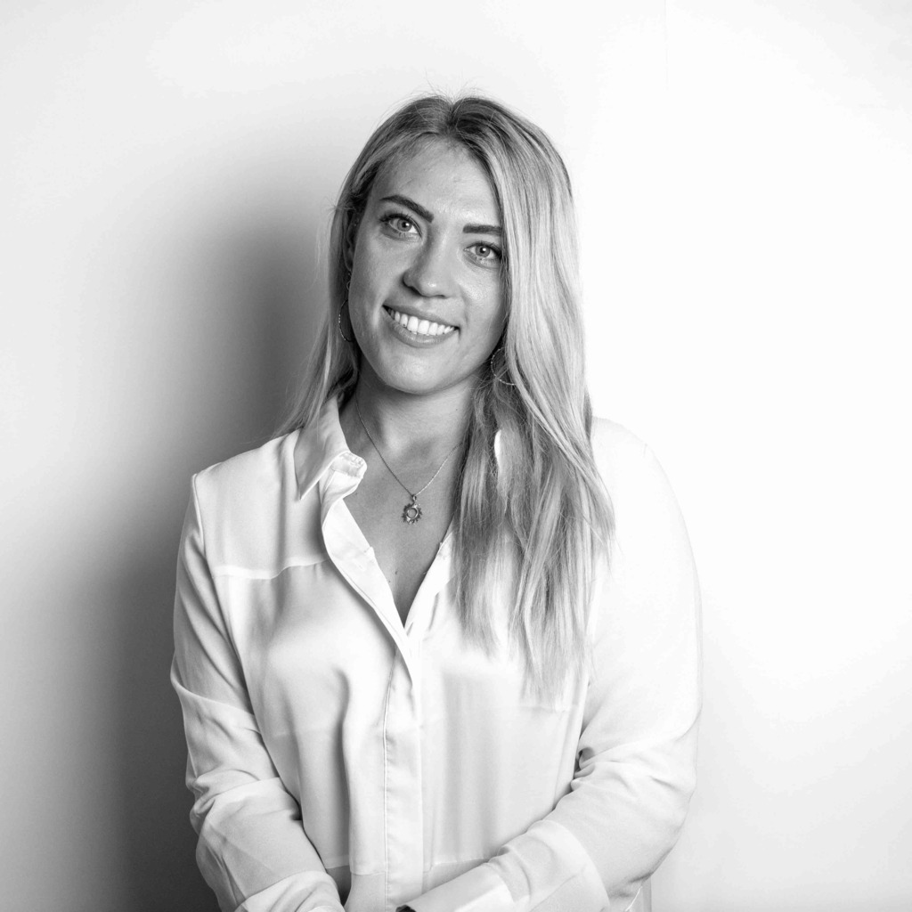 Christina Brickl - Projektmanager - arsmedium group | emotional brand ...