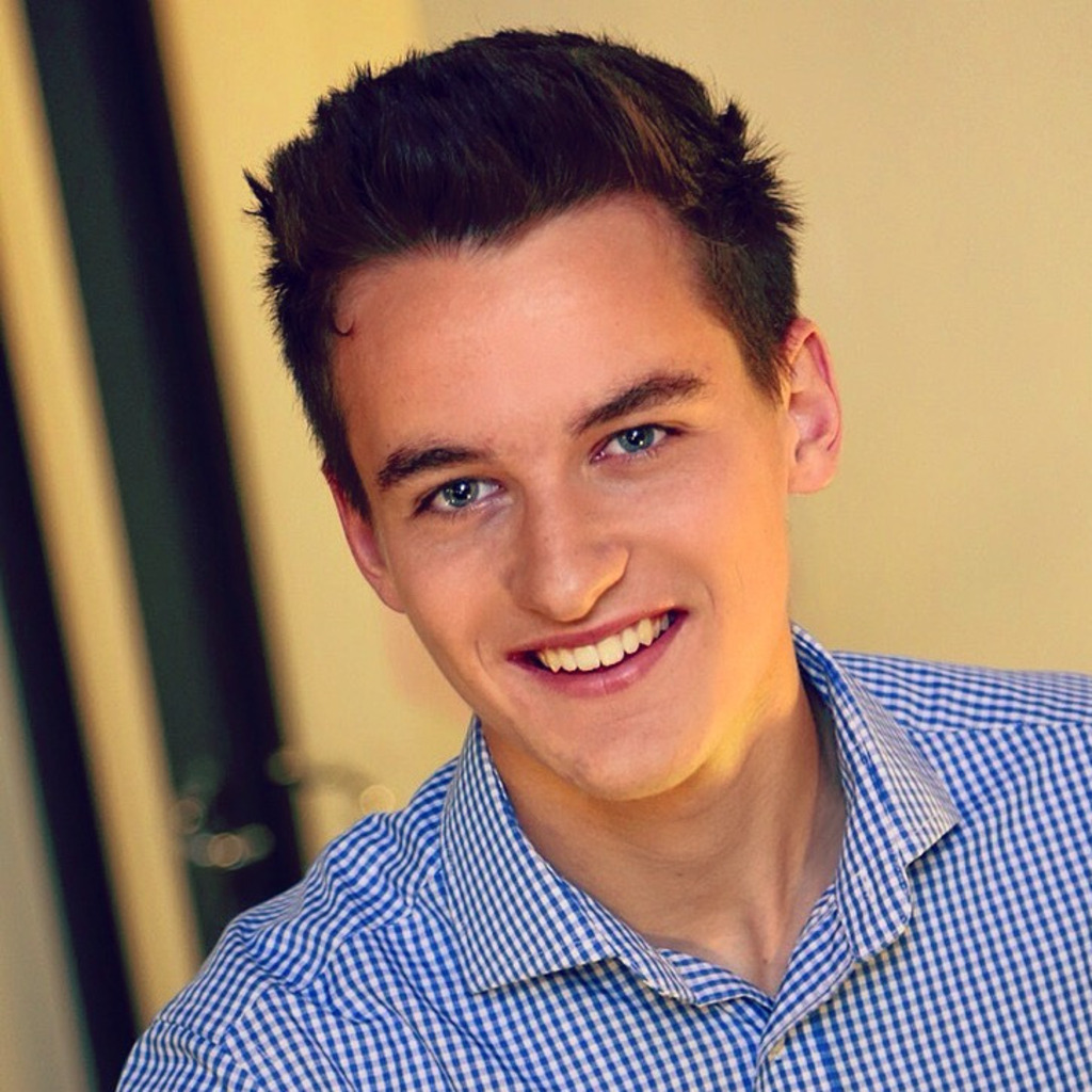 Robert Henschen - International Management - Catolica Lisbon School of ...