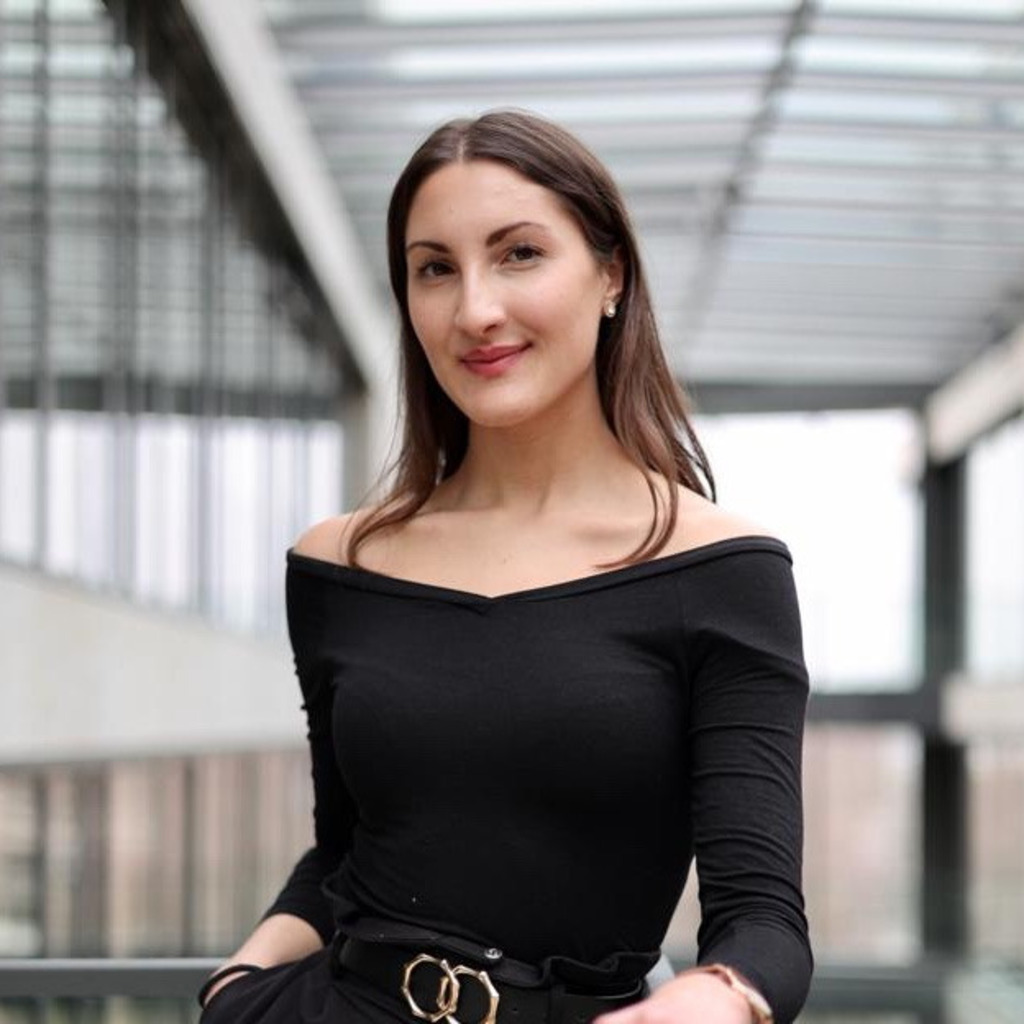 Jana Bogena - Intern Corporate HR Development | Change Management ...