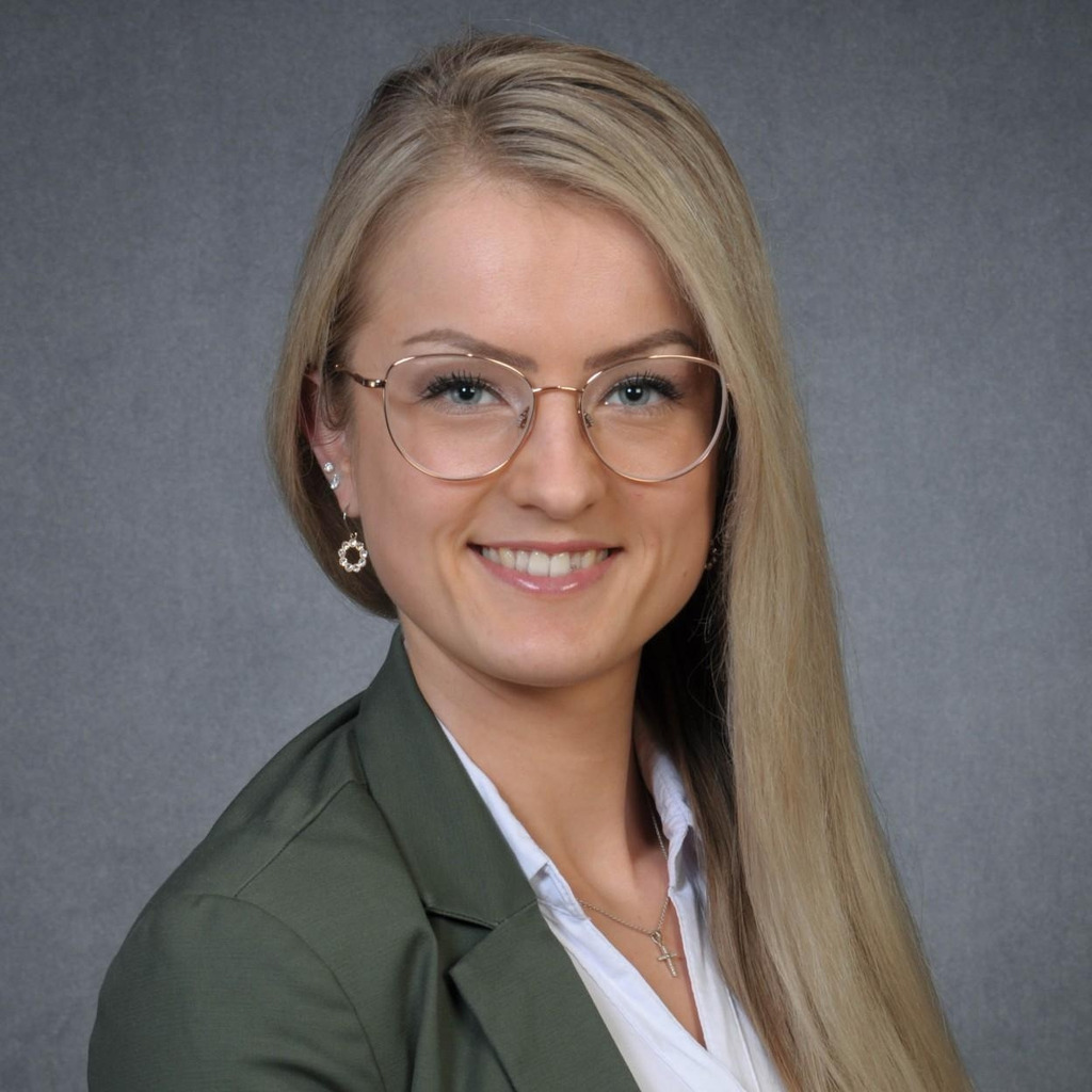 Lisa Benzmann - Waldbotschafterin der PEFC-Waldhauptstadt 2024 Templin ...