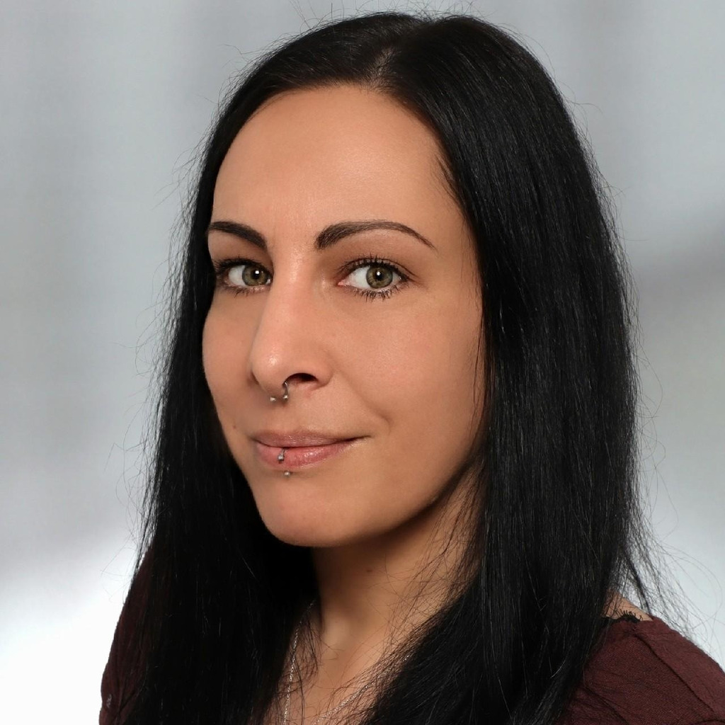 Lessly Hinger - Köchin - Michl's Waldhorn | XING