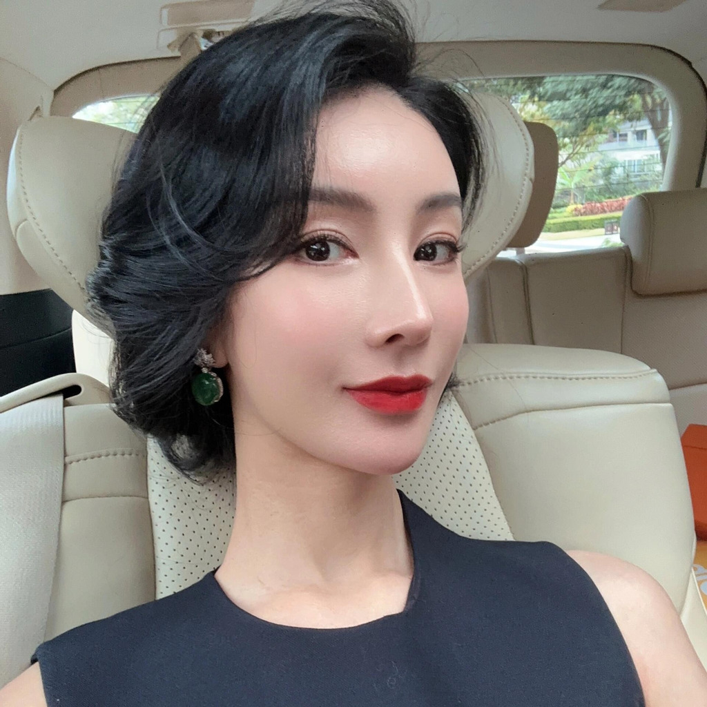 Samantha Zhang - Owner - 月华翠镜创始人 | XING