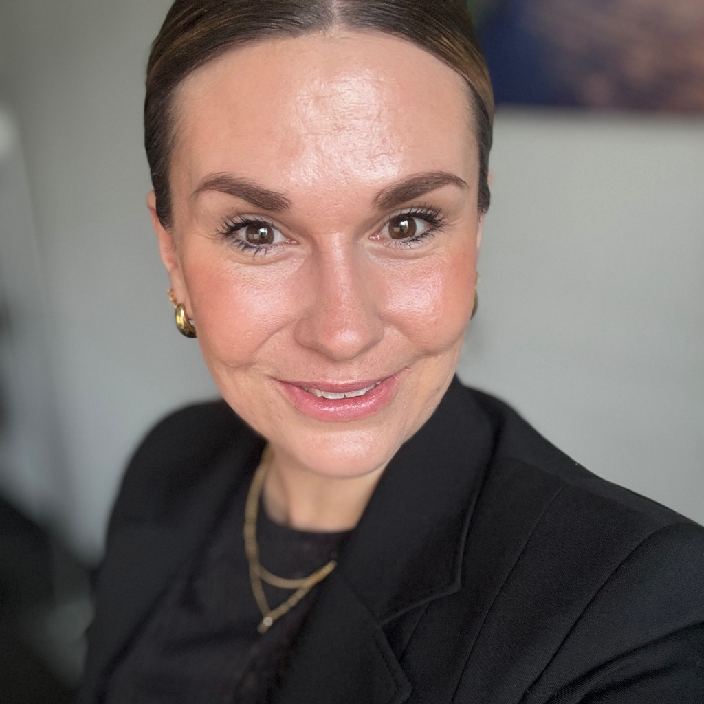 Jenny Commandeur - Reputation Management - MEGABAD GmbH | XING