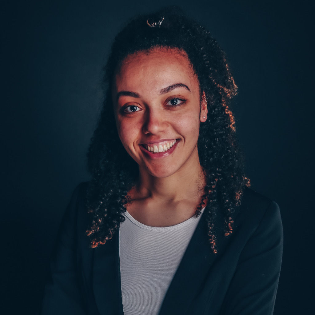 Eve Collins - Betriebswirtschaftslehre - Technische Hochschule Köln | XING