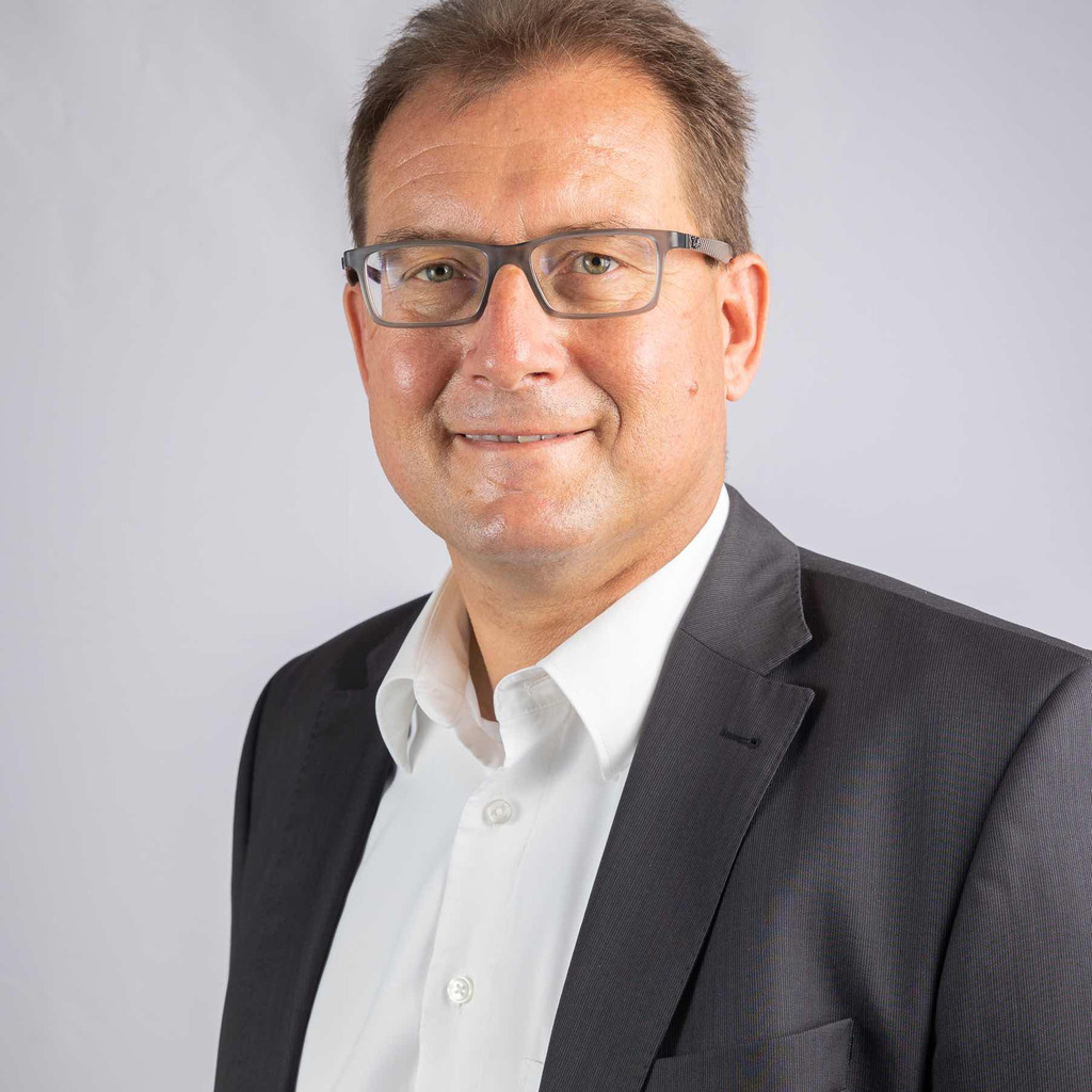 Oliver Bergmann - Plant Manager - Lear Corporation | XING