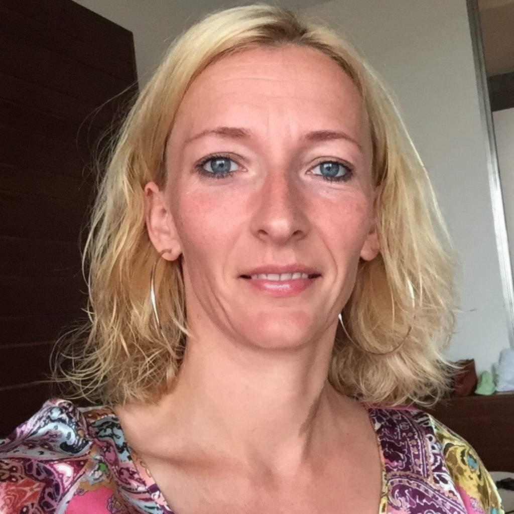 Dipl.-Ing. Daniela Schmidt - Leitung Konstruktion Hintersitz Strukturen ...