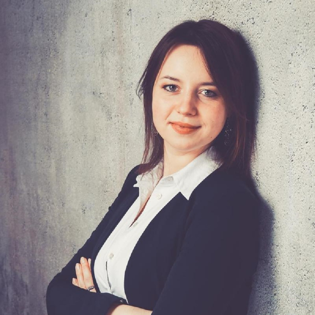 Jessica Paschek - Financial Guide - Financial Guidance | XING