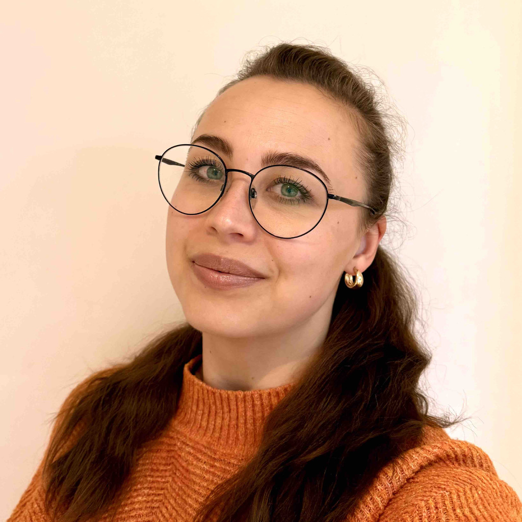 Laura-Jane Martin - Medizinpädagogin - Bildungszentrum Städtisches ...