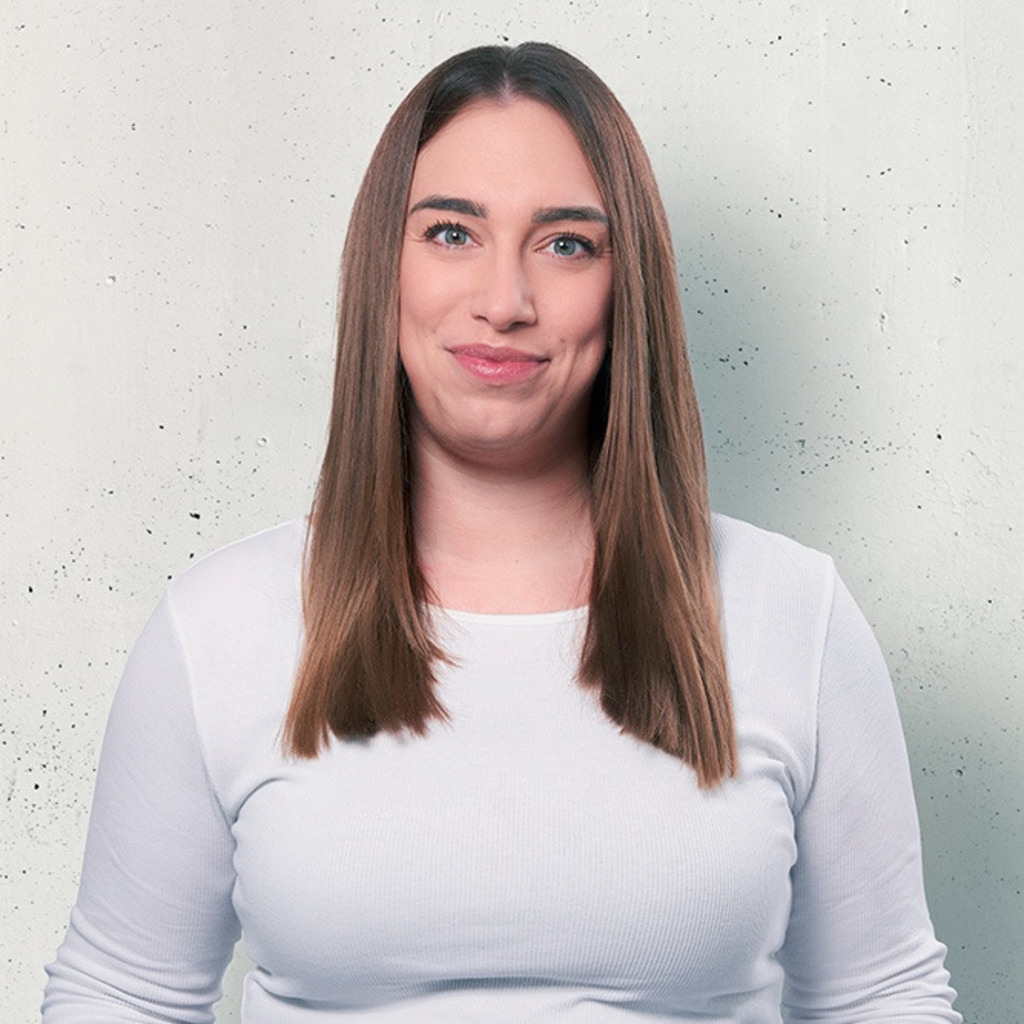 Julia Neumann - Finance & Controlling - Technoform | XING