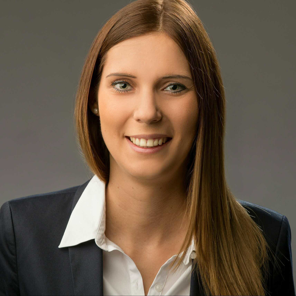 Nora Paetsch - Manager Procurement Travel & Flight Ops - Lufthansa ...