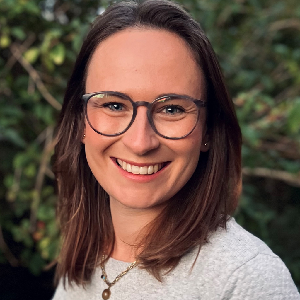 Annabelle Blum's Instagram, Twitter & Facebook on IDCrawl