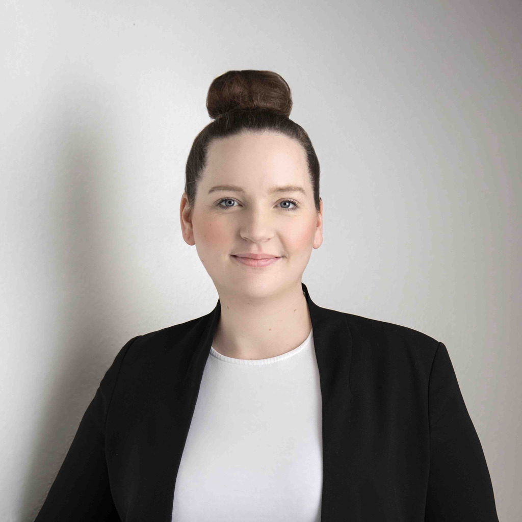 Svenja Beck - Pharmareferentin - Santis im Auftrag von AstraZeneca | XING