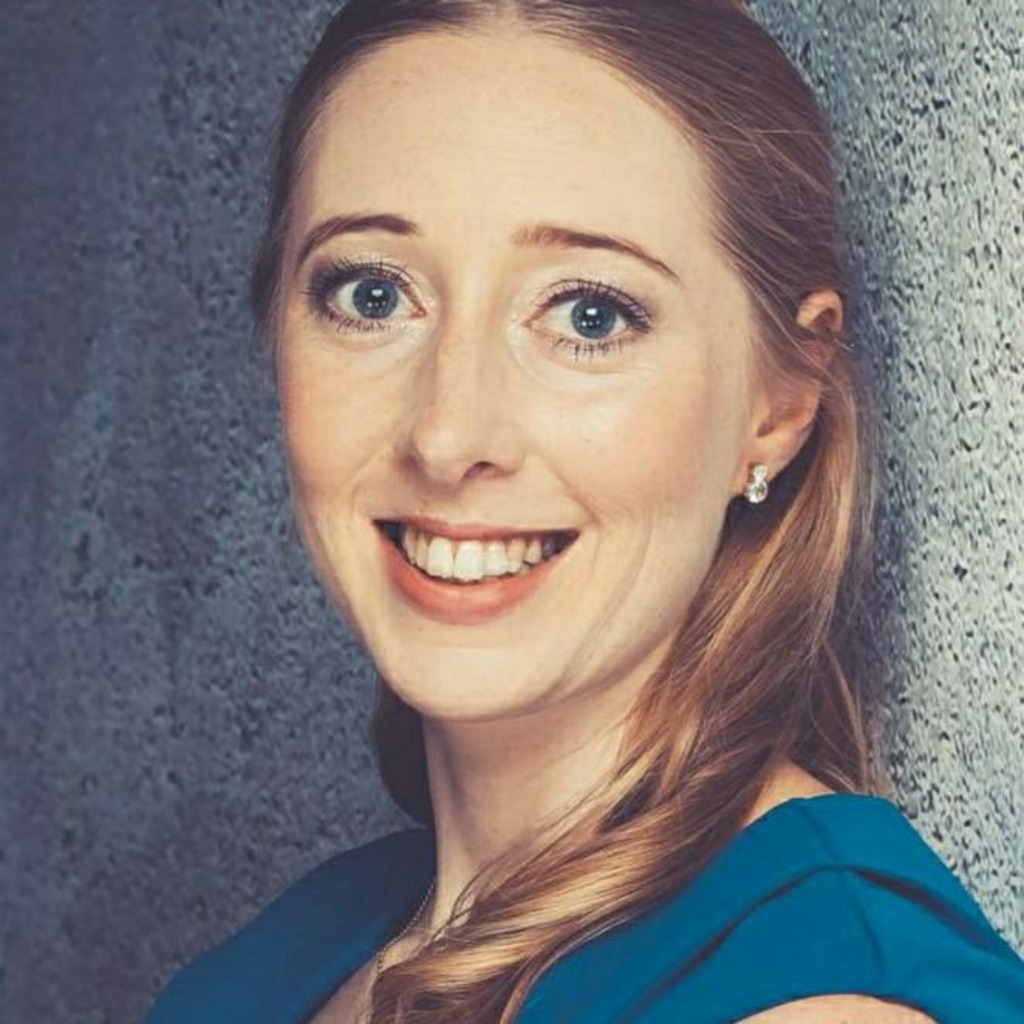 Anna Hartig - Teamleitung Produktmanagement - SRH Fernhochschule – The ...