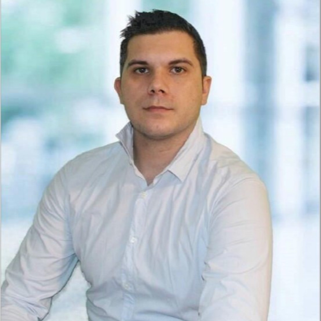 Simon Hadlow - Verfahrensmechaniker für Beschichtungstechnik - Schlüter ...