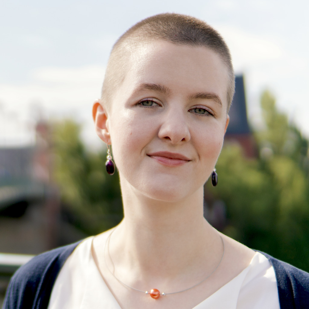 Lisa Henning - Film- und Videoeditorin - Post.Script.Motion. | XING