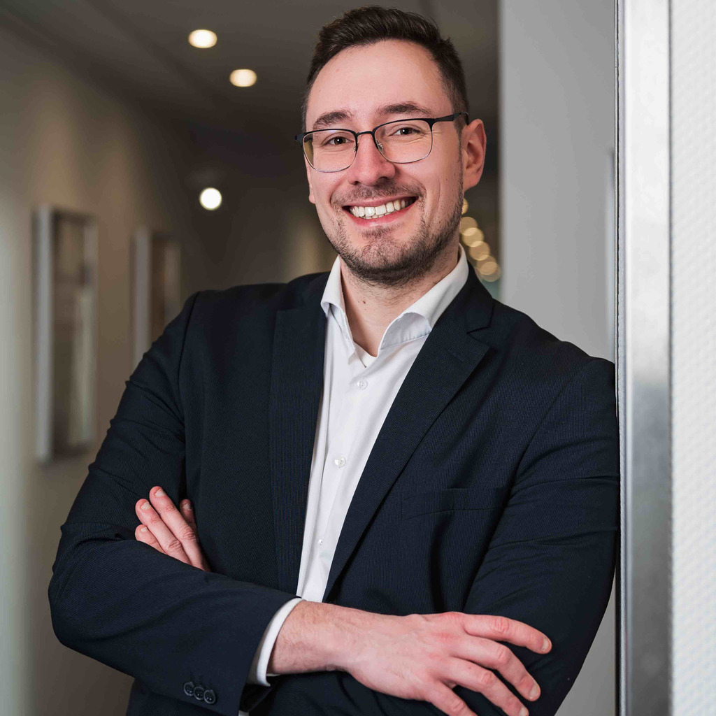 Kevin Fuchs - Financial Consultant - Swiss Life Select Deutschland | XING