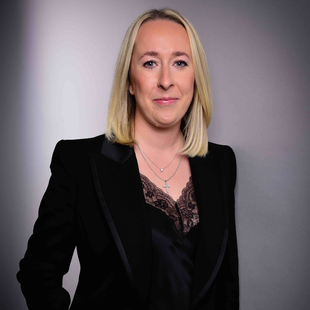 Christina Albrecht - Wirtschaftsrecht / Business Law - Hochschule ...