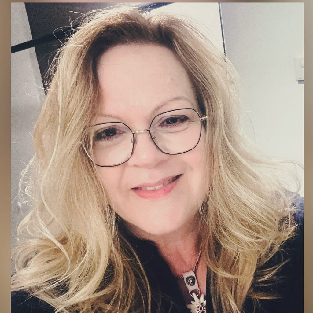 Christine Erb - IT-Koordinatorin - SV SparkassenVersicherung AG | XING