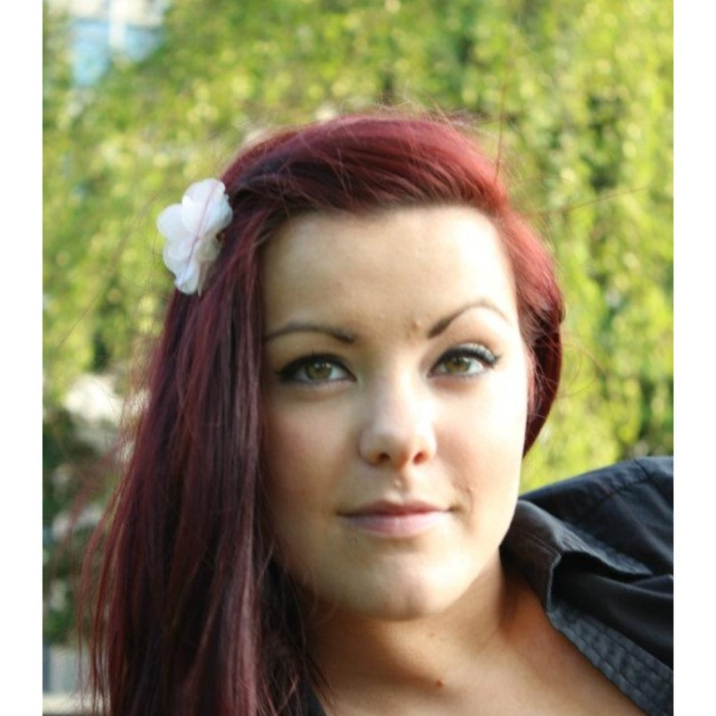 Rebecca Webb's Instagram, Twitter & Facebook on IDCrawl