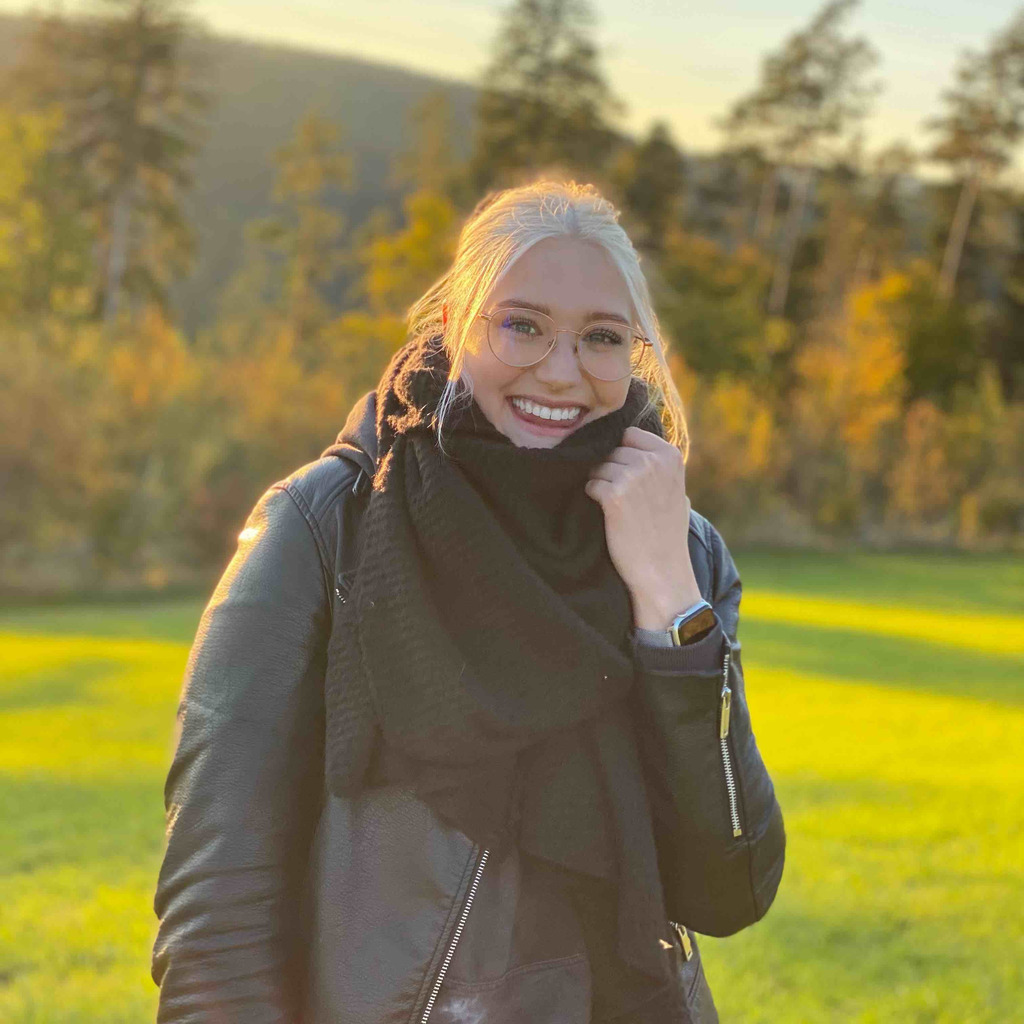 Sarah Stübich - Assistentin Sales Manager South - Logwin | XING