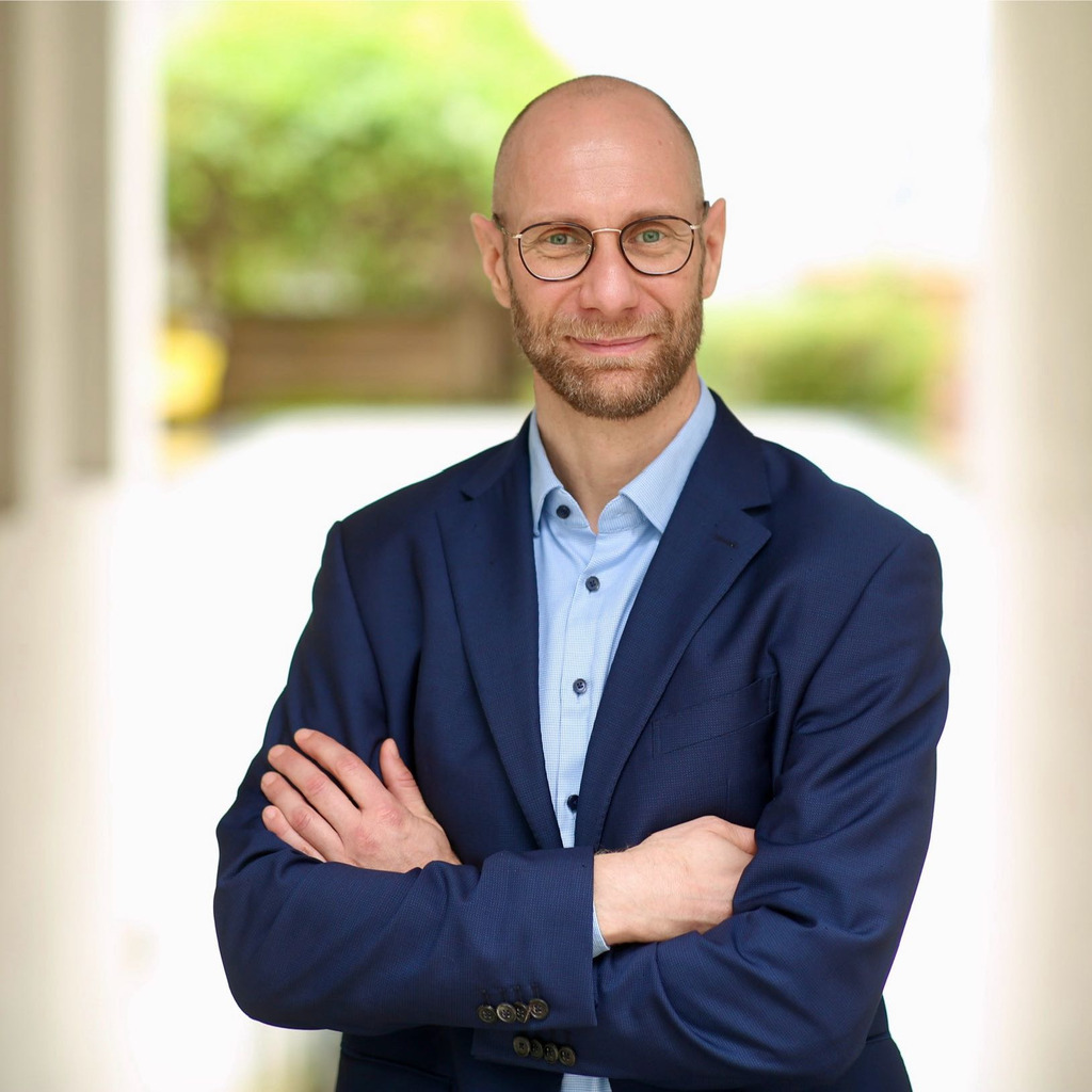 Stefan Daniel - Senior Consultant - Prof. Dr. med. Andrew Ullmann, MdB ...