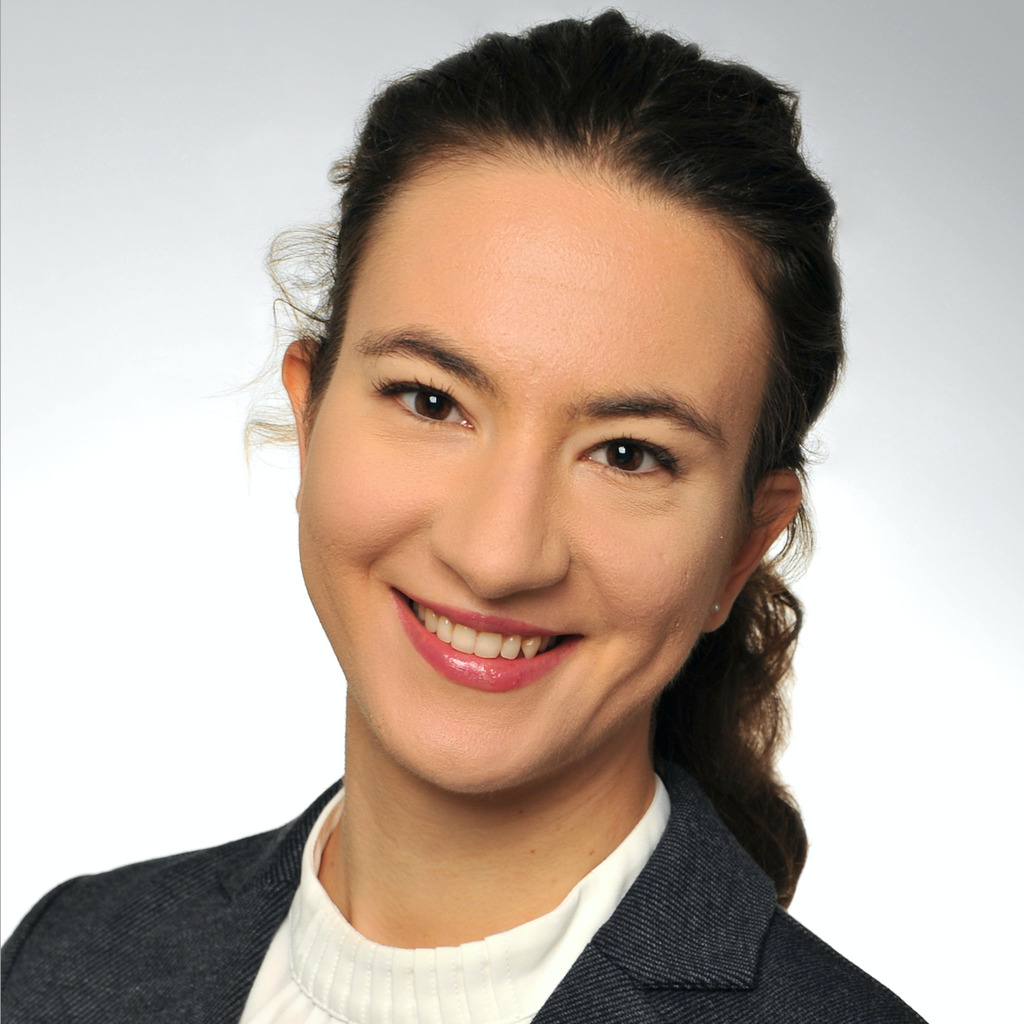 Lisa Hausmann - Redakteurin für das Fach Latein - C.C.Buchner Verlag ...